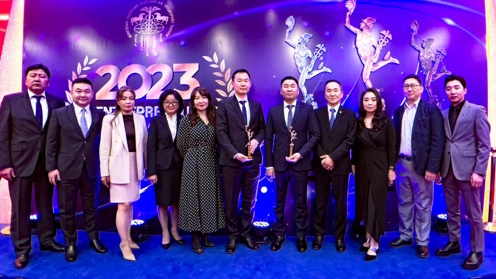 М Си Эс Группийн дөрвөн компани “Энтрепренер” шагналын эзэд боллоо